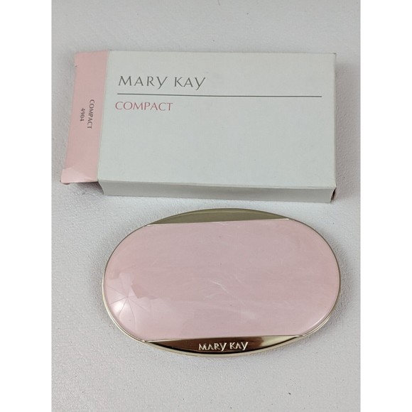 Mary Kay | Accessories | Mary Kay Empty Refillable Compact With Mirror ...
